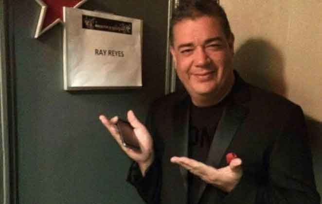 Tributo emocionante: Roy Rosselló recebe parte das cinzas de Ray Reyes ...
